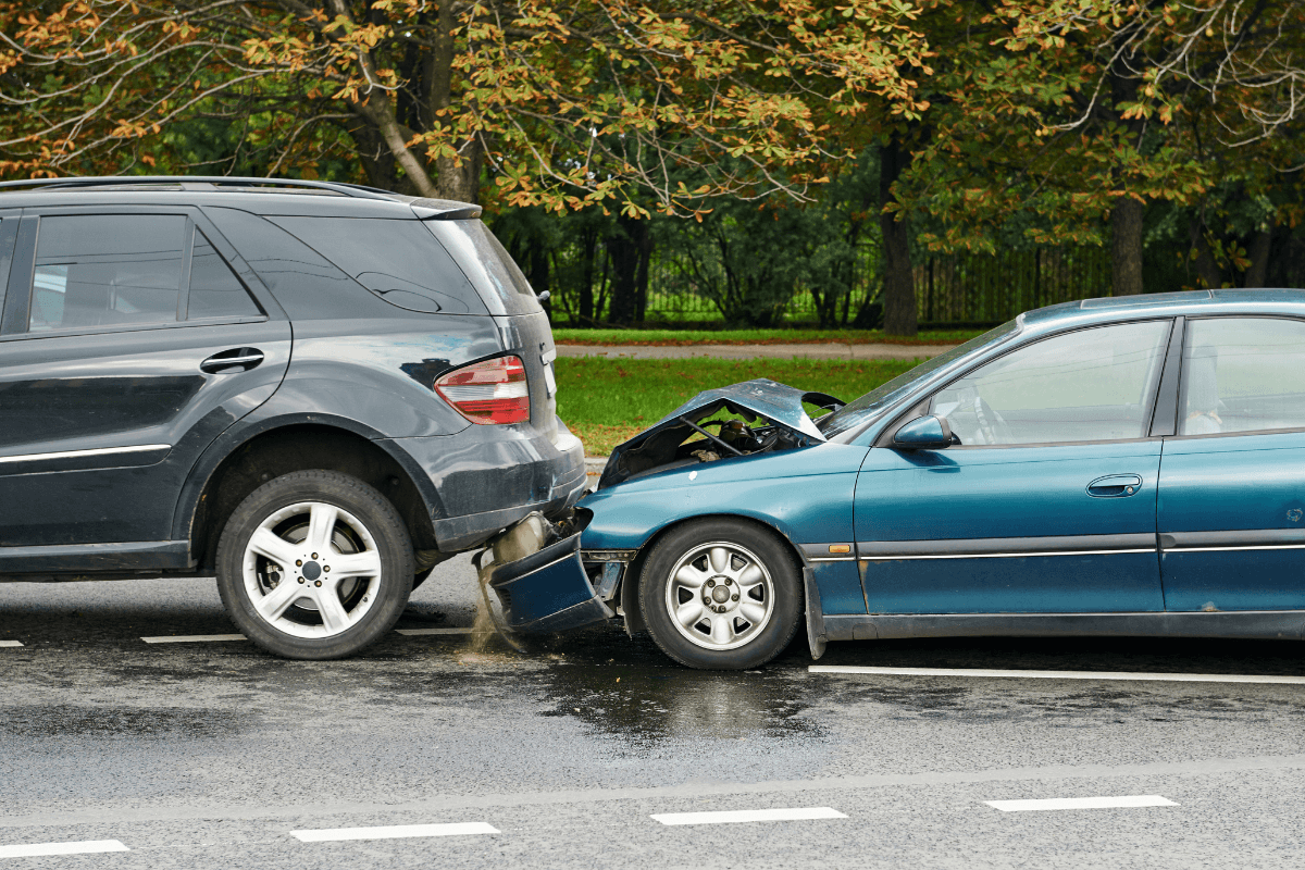 When to Call a Rear-End Accident Lawyer | St. Cloud, FL
